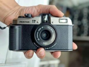 First leaked image of the new Pentax 17 half frame film camera ...